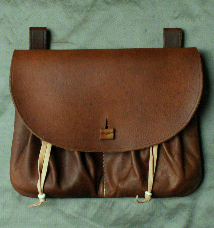 They measure 10 inches wide and 8 inches long (26 x 20 cm).