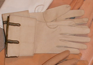 Gloves, Gauntlets and Mittens